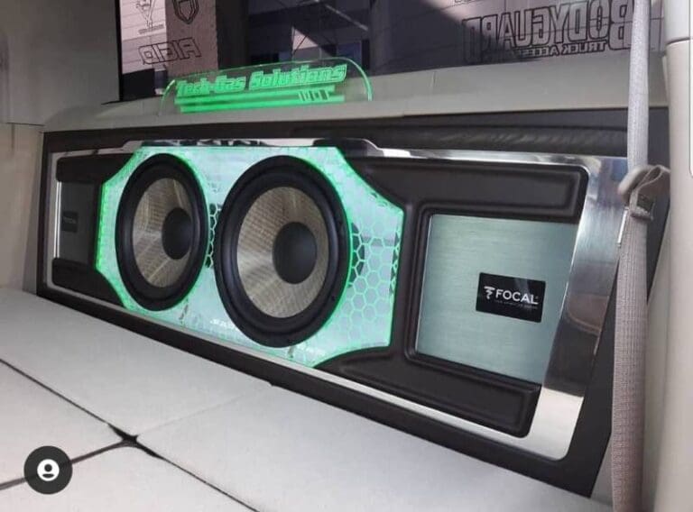 Cool Pickup Truck Stereo System Installations