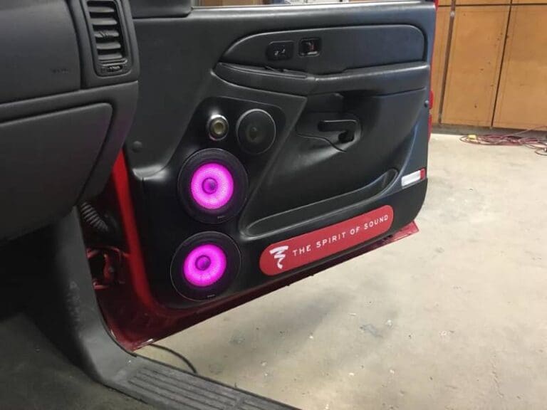 Cool Pickup Truck Stereo System Installations